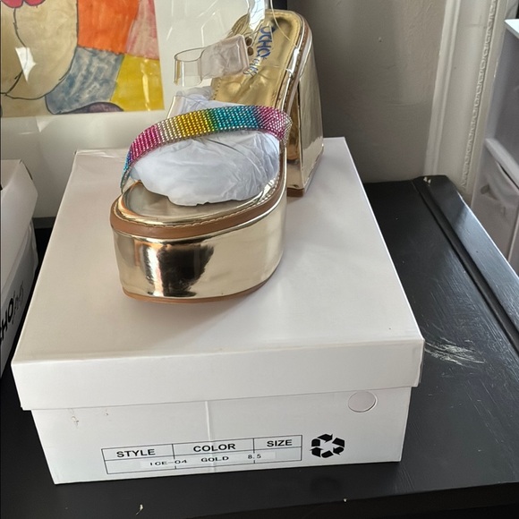 OCHO toros | Shoes | Ocho Toros Gold Platform Wedge Sandals With ...